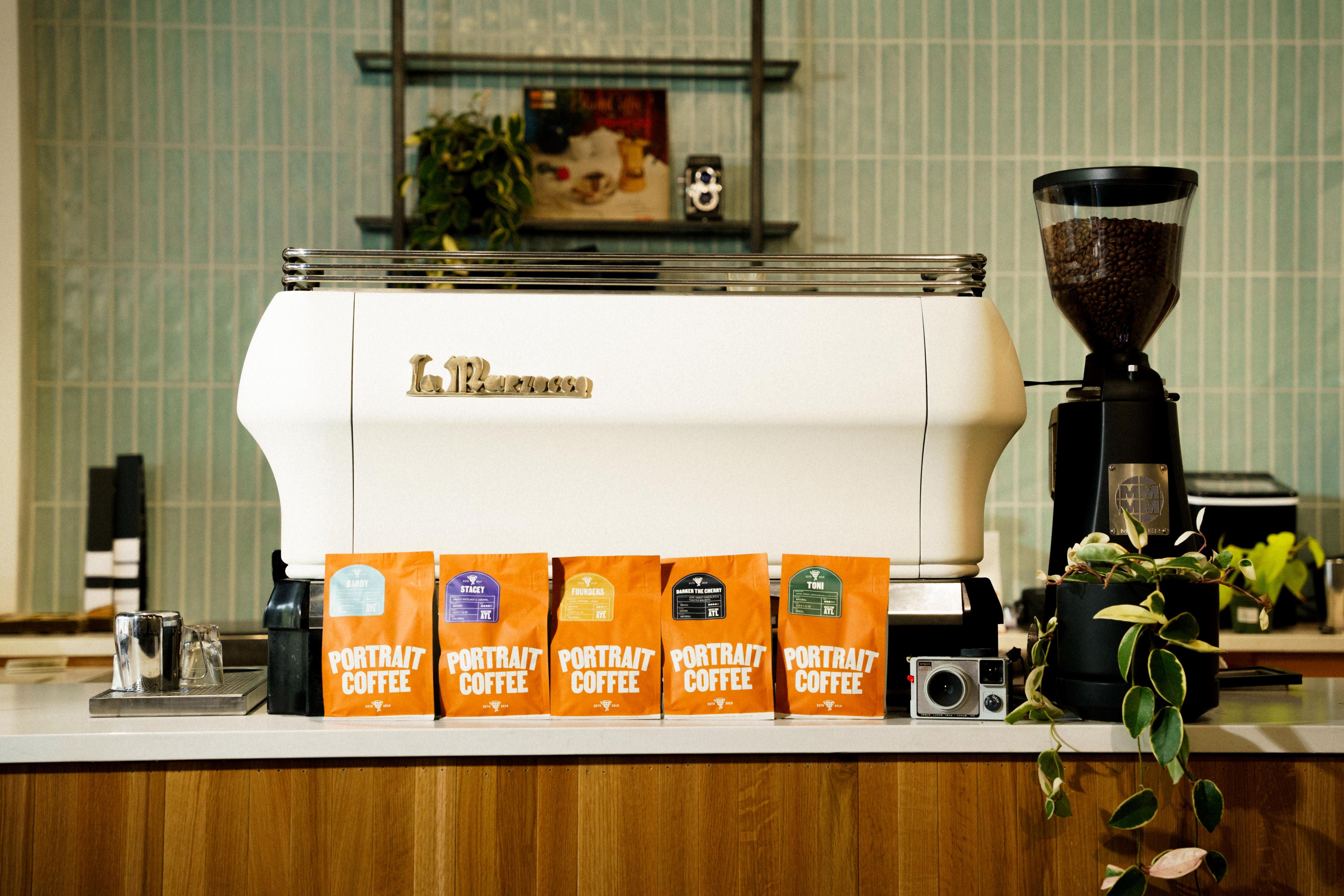 Cafe – Portrait Coffee